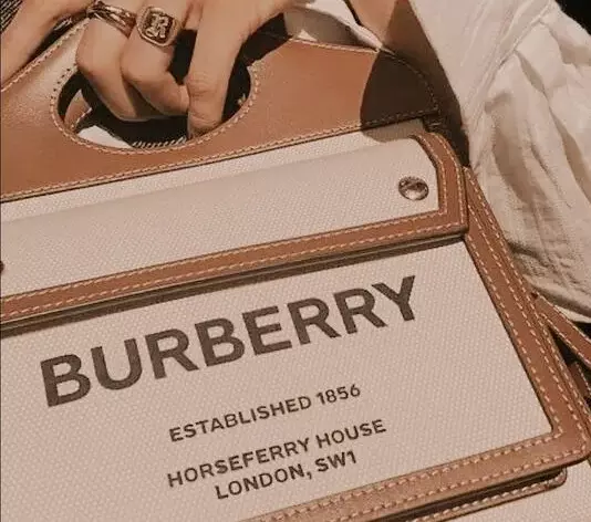 Mengenal Tas Burberry, Brand Tas Terkenal Di London